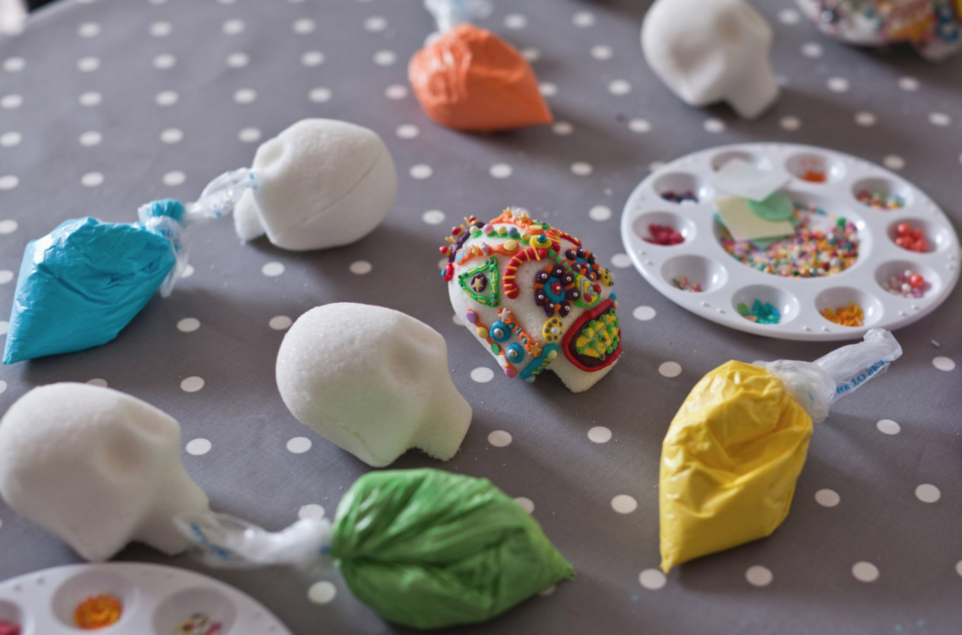 Actividad Familiar ~ Calaveras de Azucar ~ Sugar Skulls - October 19 ...